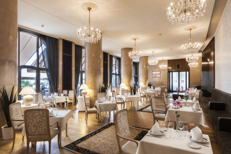 The 100-year history of the Gellért Hotel & Spa - Budapest Travel Guide