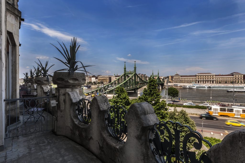 The 100-year history of the Gellért Hotel & Spa - Budapest Travel Guide