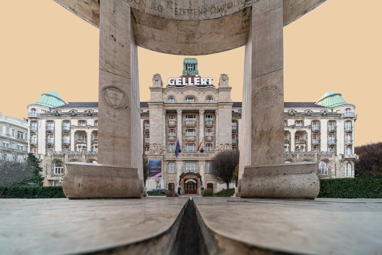 10 unique reasons to visit Budapest in August + [Cheat Sheet]