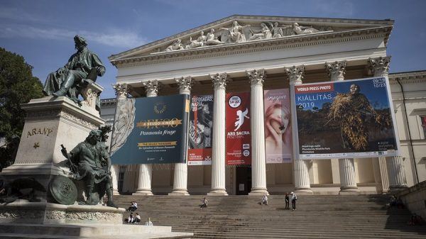 Why visit Budapest this October? - Weather, festivals, exhibitions and more